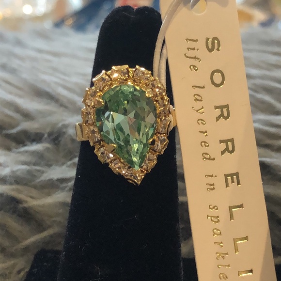 Sorrelli | Jewelry | Sorrelli Pear Cut Peridot Crystal Halobright Gold ...